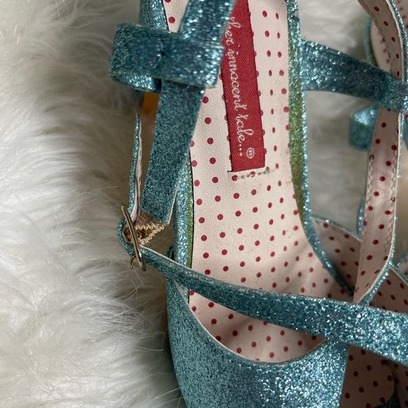 B.A.I.T | Shoes | Bait Blue Glitter Strappy Peep Toe Heels Size 65 ...